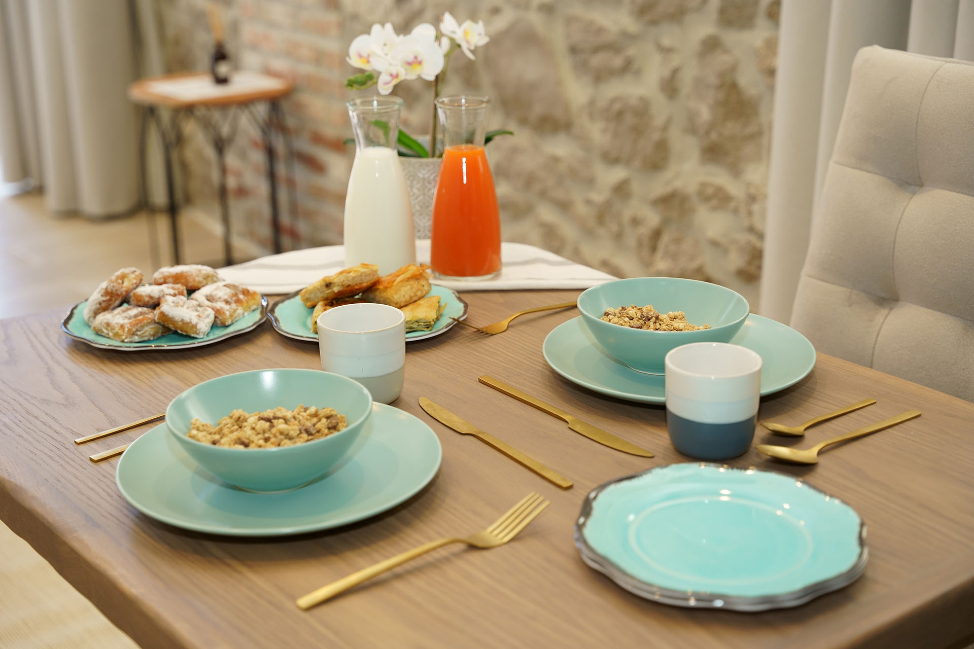 MONOPATI HOUSE – Life is a Path